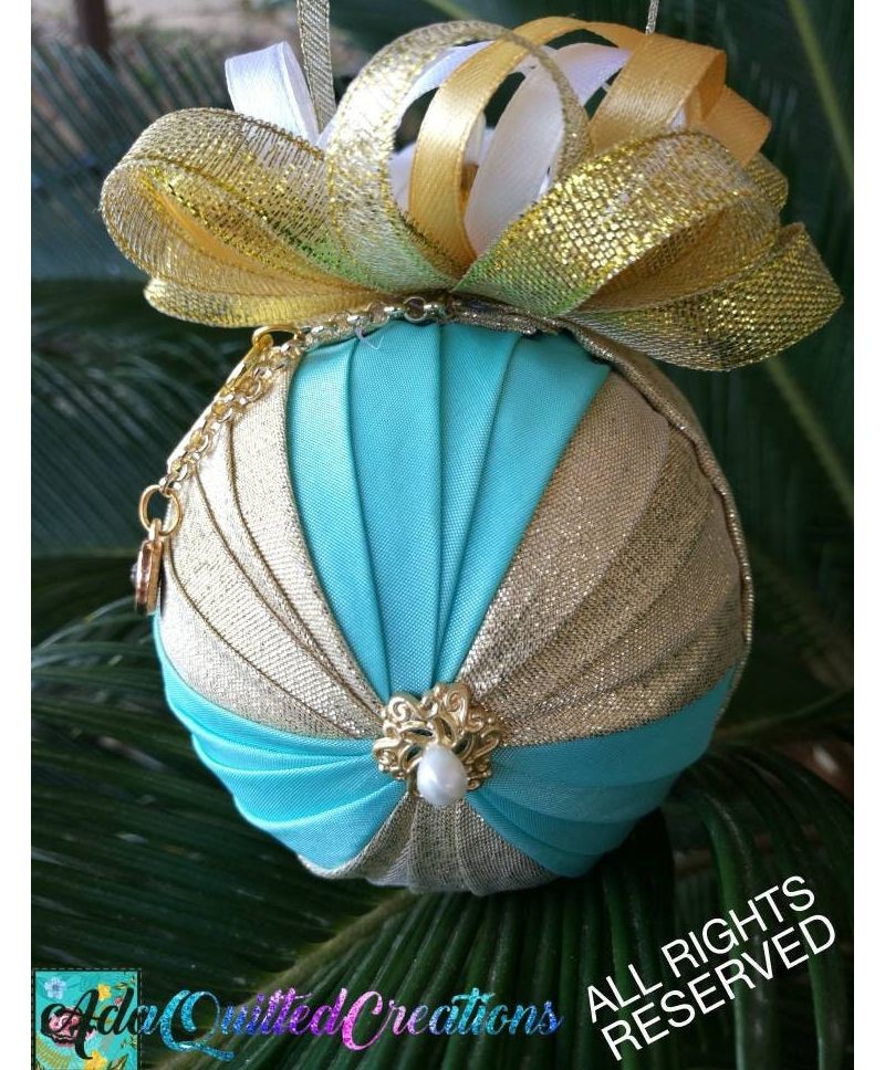 Royal Christmas ornament - Ada Quilted Creations