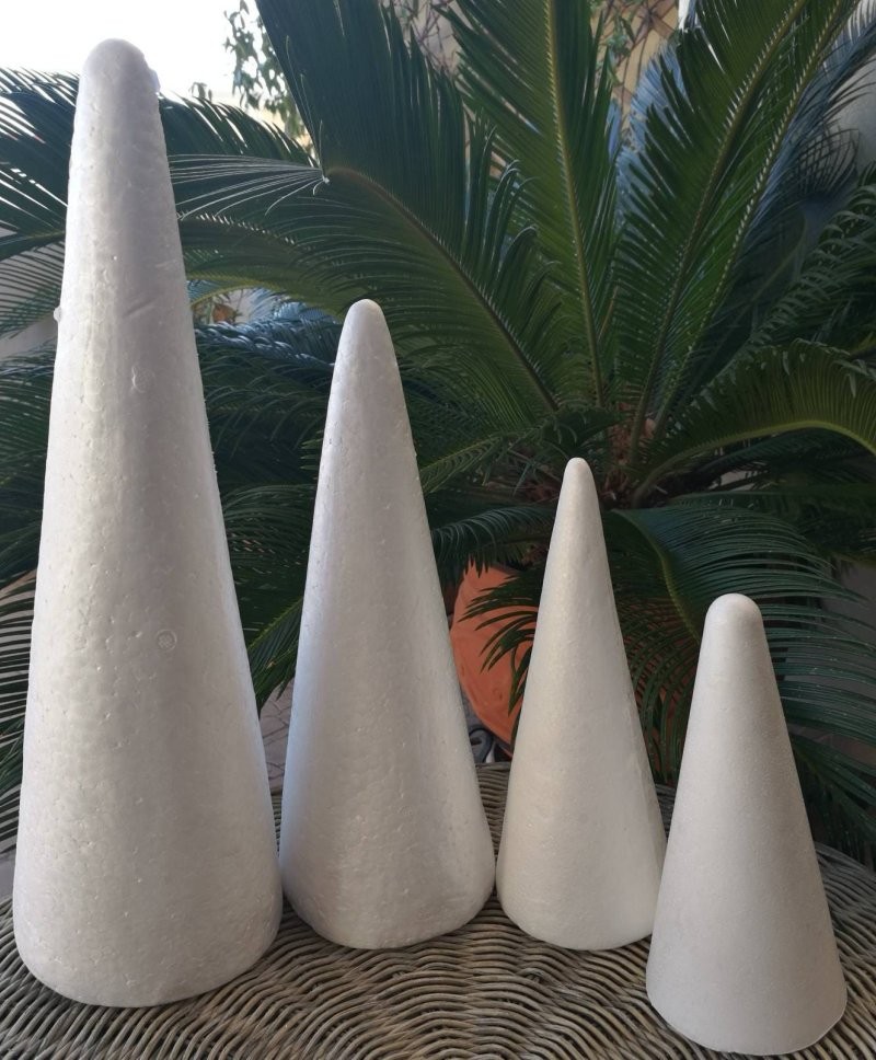 Red and Gold tabletop tree - Ada Quilted Creations