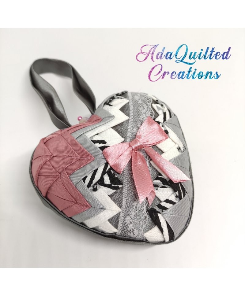 Lovely Crossroads pattern - PDF tutorial - Ada Quilted Creations